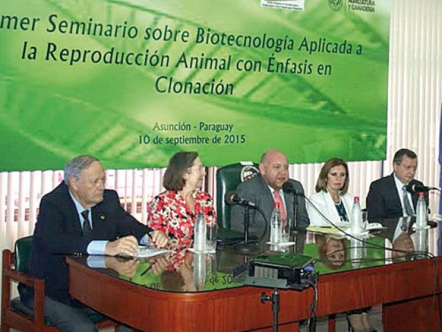 Apuntan a clonar animales en Paraguay