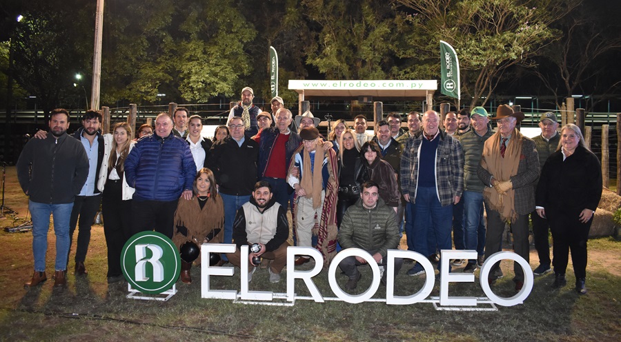 San Florencio celebró en familia un remate que fue un “éxito total” en ...